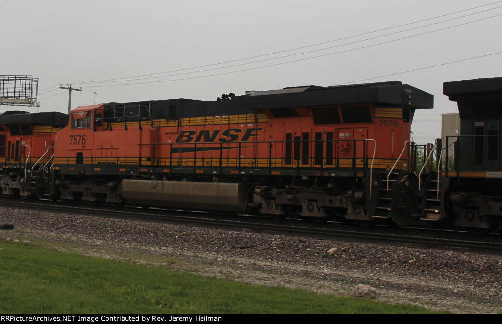 BNSF 7576 (1)